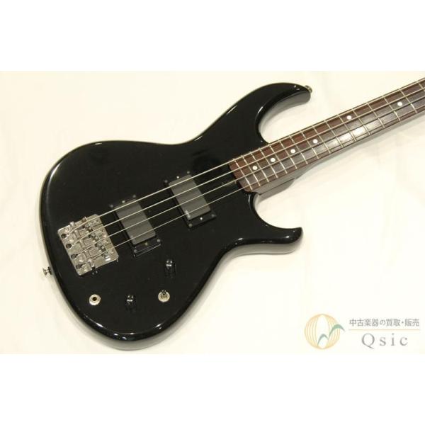 【状態】全体に細かな擦れ傷や弾き傷、ごく小さな打痕があります。ハードウェアにくすみやメッキ浮きが見られ目立つような大きなダメージはないものの使用感はございます。ピックアップ、ポットが交換。フレット残り：8割程度トラスロッド：余裕あり電気系統...