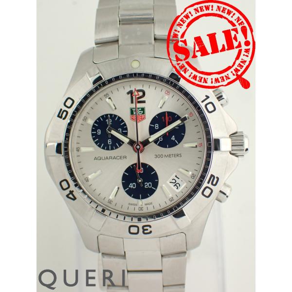 タグホイヤーアクアレーサー クォーツ クロノグラフ シルバー文字盤 CAF1111.BA0803を最安値価格で販売中！こちらの時計は、2007年頃に製造された「アクアレーサー」シリーズのクォーツクロノグラフモデル。ケース、ブレスレットは耐久...