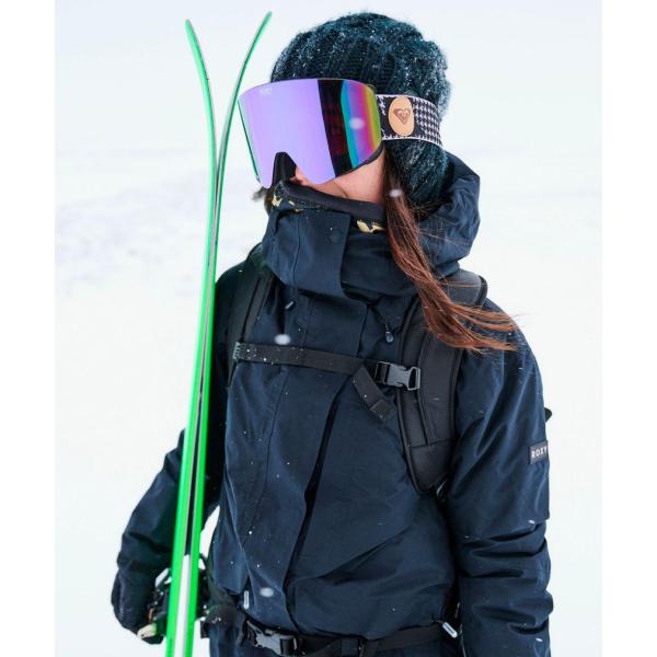 ・高い人気を誇るGORE-TEX 2レイヤージャケットは、優れた防水性・防風性、そして透湿性を備えたハイスペックモデルです。・リサイクル素材を使用したプリマロフト機能中綿が、ダウンのように軽くて温かく、高い保温力を発揮します。・シンプルなブ...
