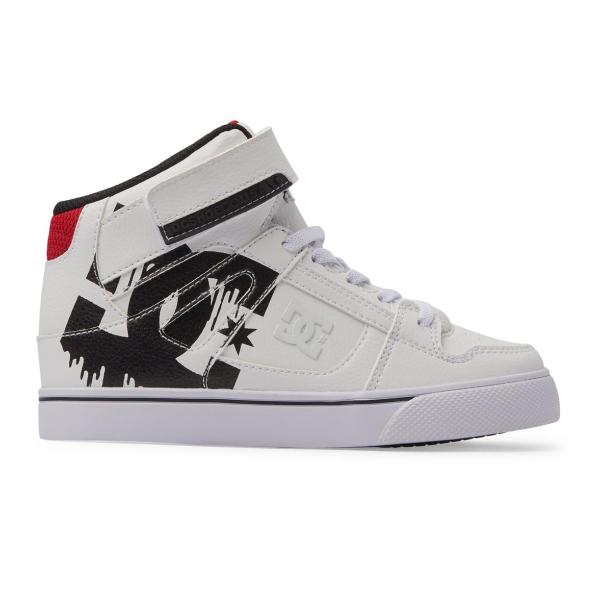 ドリップペイントのビッグロゴが印象的なHKG、シンセティックヌバックとコーデュロイの組み合わせが大人っぽいLBR、3DスターロゴプリントがキャッチーなWG2をラインナップ。フォームパッド入りのタンと履き口に加え、足首をサポートするアンクルス...