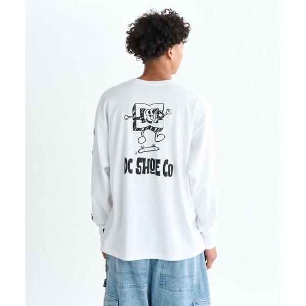 キックフリップをきめるDCスターロゴのキャラクターがキャッチーな長袖Tシャツ。膨らみのある発泡プリントを採用し、ユニークなグラフィティアートをより印象的に仕上げました。生地には肌触りの柔らかなコットンジャージー素材を使用。シルエットは程よく...