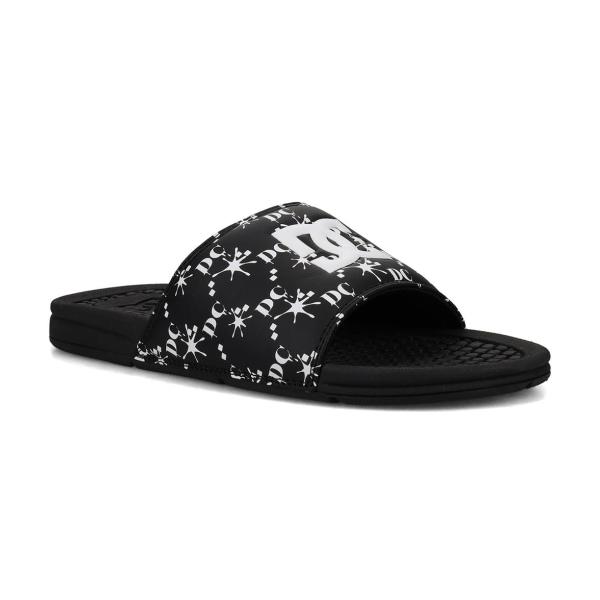 太めのストラップのフロントに、大きなDCロゴをあしらったシャワーサンダル。ストラップはフォームパッド入りで程よく足をホールドし、クッション性の高いEVA素材のソールは足が疲れにくく耐久性にも優れています。遊び心のある柄物デザインはタウンユー...