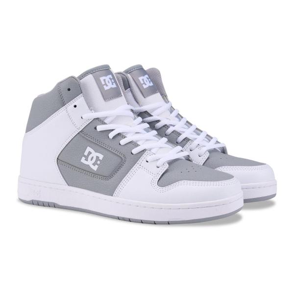 DCのチームモデルとして2001年にリリースされ、DCの象徴的なスケートシューズでもあるMANTECAをリマスターしたMANTECA 4のハイカットモデル。アッパーにプレミアムなシンセティックレザーを採用。程よいホールド感が足首をサポートし...