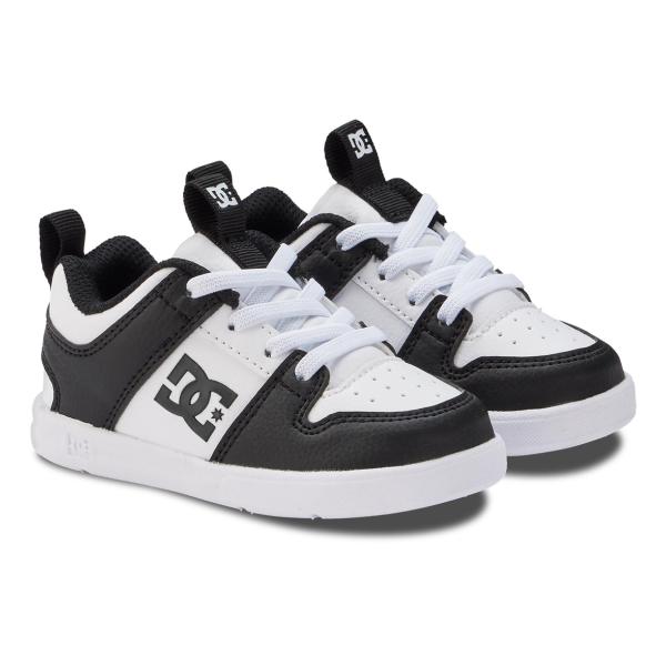 90年代後半のスケートシューズの代名詞と言っても過言ではない名品LYNXからインスピレーションを得たToddler仕様のモデル。タントップとヒールに施したウェビングや伸縮性のあるシューレースによって着脱がスムーズです。また、超軽量素材UNI...