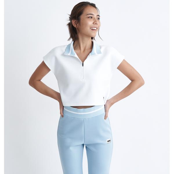 人気のハーフジップデザインのショート丈トップス。鹿の子調の裏地にしたことで、肌に張り付かずサラッとした着心地を実現。リブ素材の襟にはジャガードのラインを入れてアクセントにしました。左裾に、ROXYロゴのシリコンワッペンをON。ハイウエストの...