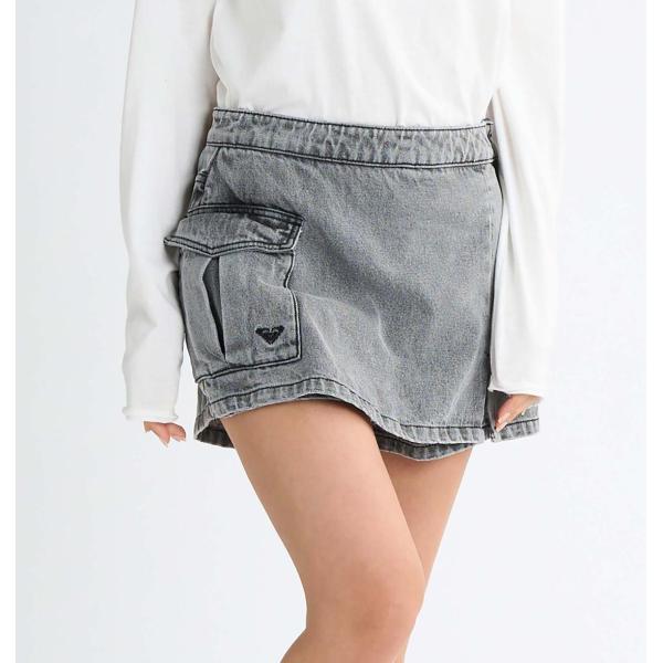 DENIM COLLECTION10ozのデニムを使ったトレンドの前から見るとスカート、後ろから見るとショートパンツに見えるスコートタイプの新しいミニボトムス！ミニスカートとショートパンツのいいとこどりが人気の秘訣です。脇ファスナーなので、...