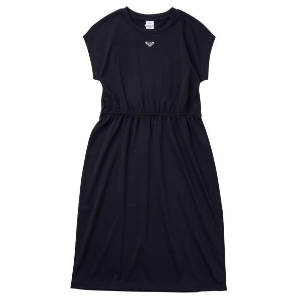 大きなグラフィックがインパクトのあるマキシ丈のワンピース型ラッシュガード。広めのネックラインで、二の腕のカバーができる袖丈、ウエストはゴム仕様でギャザーのデザイン。ネックバックには刺繍のロゴマークを入れました。水着のカバーアップとしても、デ...