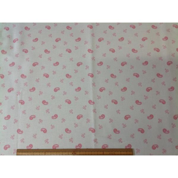 moda MISS SCARET 14815-12　ミス・スカーレット　Minick &amp; Simpson.ペイズリー柄になります。ペイズリー柄とはインドカシミヤのショールに使われていた文様です。パールベージュ地に約1.1cmのペーズ...