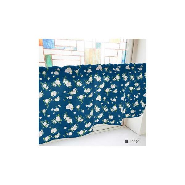 バラの花がたくさん描かれたエレガントでおしゃなデザインのカフェカーテンです。