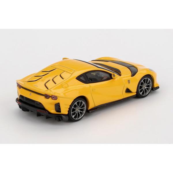 1/64scale BBR MODELS Ferrari 812 Competizione Giallo Modena フェラーリ ミニカー 在庫は実店舗と共有しておりますので ご注文いただいた時に品切れの場合がございます。万一、品切れの際...