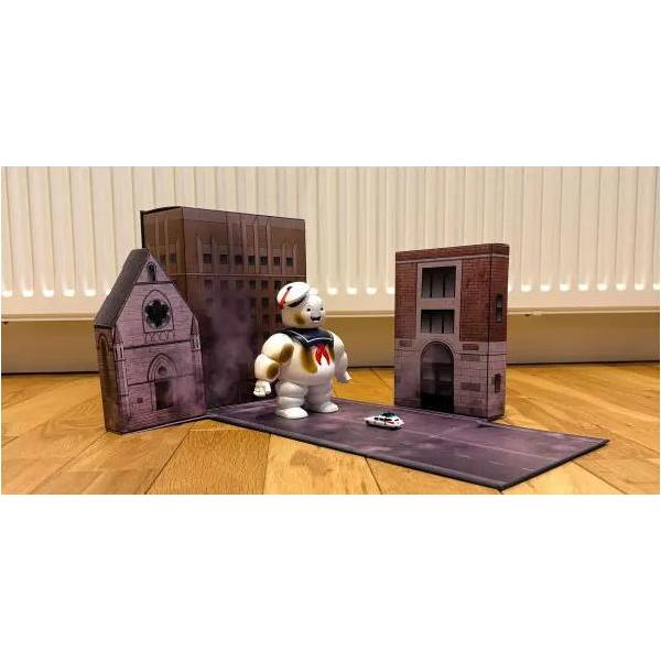 Non Scale JADA TOYS ジャダトイズ ゴーストバスターズ マシュマロマン (フィギュア) Ecto-1 (ミニカー) ジオラマセット ビル・教会・プレート付 在庫は実店舗と共有しておりますので ご注文いただいた時に品切れの場...