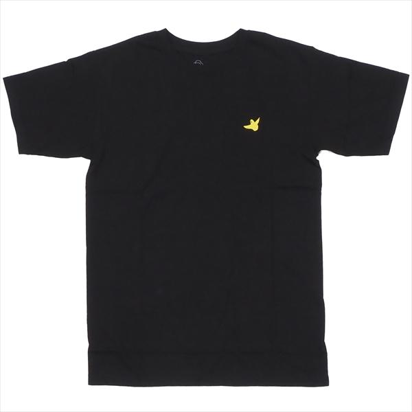 KrookedのT-シャツです。フロントワンポイントは刺繍ですSサイズ 着丈:65.0cm x 身幅:45.0cmMサイズ 着丈:73.0cm x 身幅:49.5cmLサイズ 着丈:78.5cm x 身幅:54.0cmXLサイズ 着丈:80...