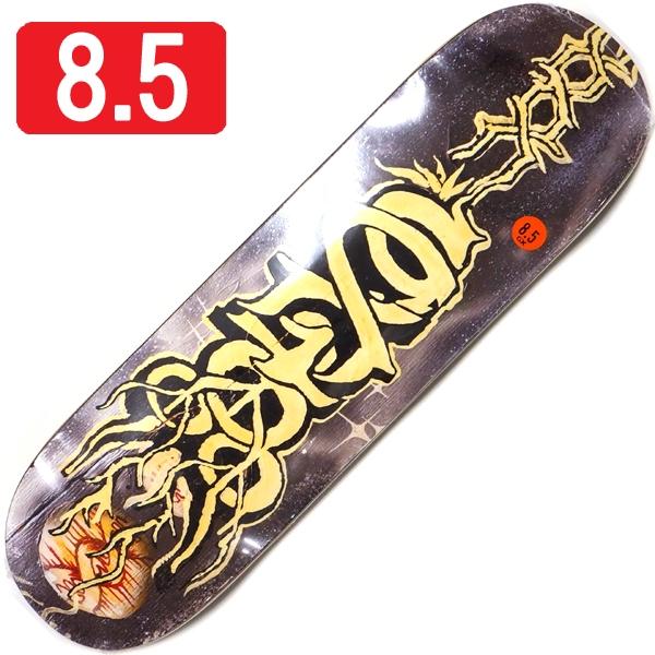 幅:21.7cm 長さ:81.5cm ノーズ:17.5cm テール:16.3cm ビス間:36.3cm コンケーブの深さ:10.0mmGX1000のTeamモデル 8.5インチ。キックはノーズ、テールとも角度は抑えめですが立ち上がりが早く強...