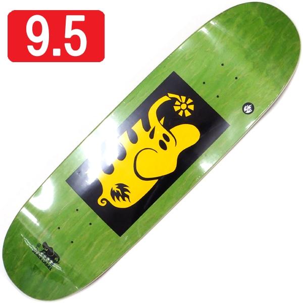 幅:24.1cm 長さ:82.5cm ノーズ:18.1cm テール:16.7cm ビス間:36.3cm コンケーブの深さ:12.5mmノーズトラック位置の幅:23.4cm テールトラック位置の幅:23.2cmBlacklabelのTeamモ...