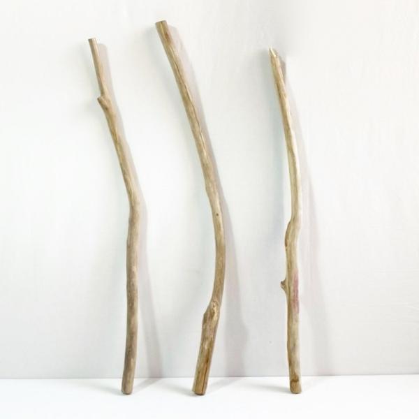 【商品名】流木 棒 枝 50cm〜70cm インテリア タペストリー棒 クラフト 観葉植物 ハンギング ハンガー 吊り下げ 壁掛け 園芸 1m以下 長い 短い 太い 細い 大 中 小 流木アート DIY 吊るす 玄関 素材 現物画像 1点物...