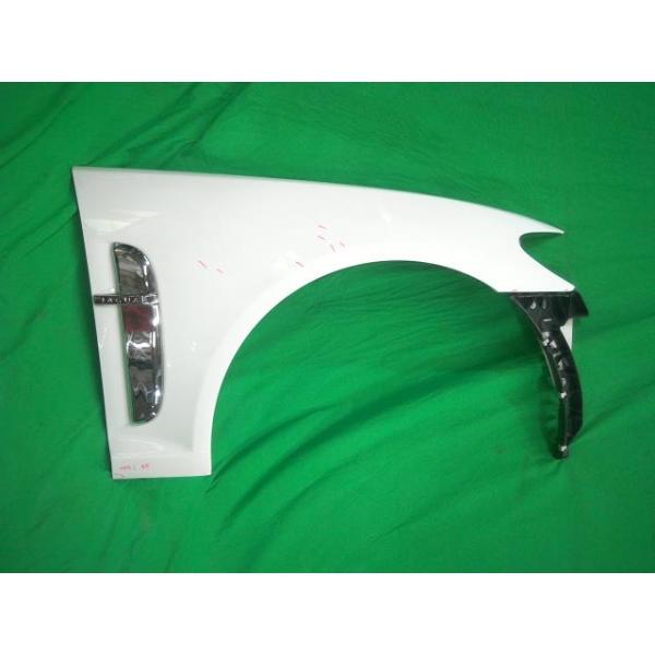 **** 商品説明を必ずご確認ください ****部品管理番号：202300301610600部品名：右Fフェンダー部品区分：リサイクル品部品カラー：白車名：ジャガー XF車両タイプ名：4ドアセダン通称型式：SAJK認定型式：CBA-J05F...