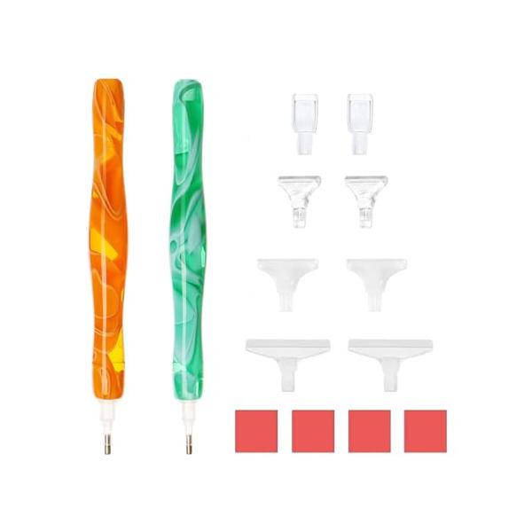 イエロー+グリーン/Medium/ZL・Color:イエロー+グリーン・?セット内容樹脂ペン 2個（イエロー、グリーン）、粘土4個、用ペン先8個。・?高品質材料このダイヤモンドペインティングペンは、樹脂材料を使用しており、非常に堅牢で耐久性...