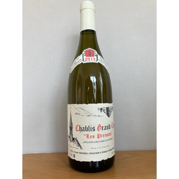 ヴァンサン・ドーヴィサは、古くから長熟タイプのワインを生む傑出した造り手として評判が高く、今でも132Lのフィエットなど昔ながらの樽を使った伝統的なシャブリを造り出しています。特級畑レ　プリューズは、ヴォーデジールとブーグロに挟まれた南向き...