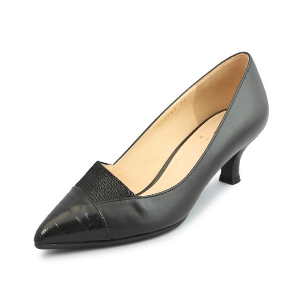 【ブランド】　EIZO【カテゴリー】パンプス素材コンビパンプス甲の異素材デザインがお洒落なポインテッドトゥパンプスです。上品なデザインですが、4.5cmヒールで意外と安定感もあり、履き心地も良いです。柔らかめの革が足に優しく、通勤パンプスに...
