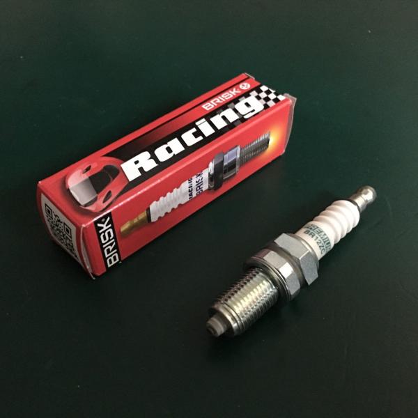 正規輸入品（最新ロット） 新品1本 レジスタータイプ（抵抗入り） ターミナル（ネジ）脱着式（ターミナルは変更になる場合があります）ネジ径12ｍｍ、リーチ19ｍｍ、プラグレンチサイズ16ｍｍD8EA/DP8EA/DR8EA/DPR8EA/DC...