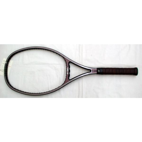 【商品名】 Ｒ−２３【メーカー】 ヨネックス【グリップサイズ】 L2【重量（実測値）】 363g【フレックス（実測値）】 51【程度】 B:少し傷あり【付属品】 ケース【商品No.】 D-4625※重量・フレックスに関しましては実測値となり...