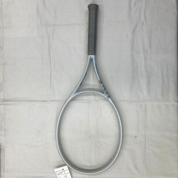 Wilsonテニスの新シリーズ『W LABS SHIFT』ウイルソンが創造する、テニス新時代へのシフト。本製品発売前に全世界へ向けてのテスト販売されたモデル。・「スタンダードな純しなり」と「規格外の縦しなり」の融合によってパワーとスピンを物...