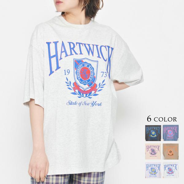 カレッジ風のロゴがおしゃれなTシャツ。豊富なカラバリで様々なジャンルのコーディネートが実現可能。着丈：72cm 身幅：58cm袖丈：23cm肩幅：58cm【素材】綿100％【生産地】中国【品番】251473【注意】※撮影時のライティング、ご...