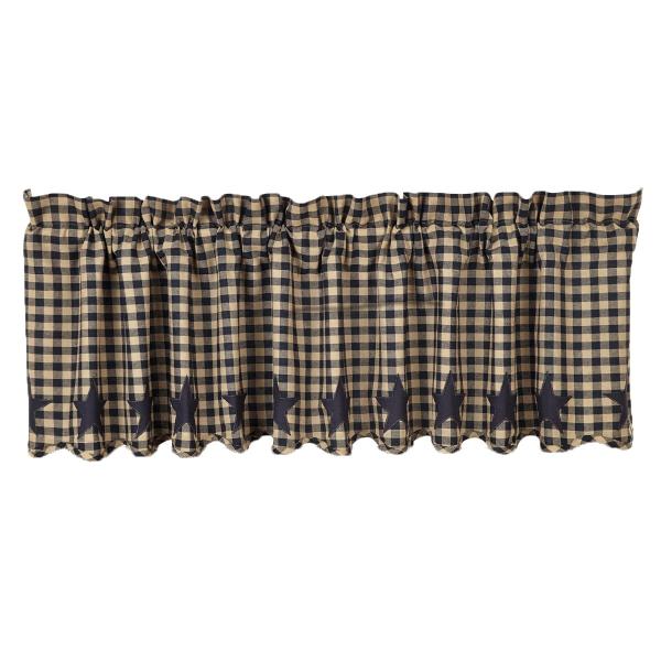 NavyStarカフェカーテン、スター柄。とってもカントリーなアメリカ　VHC社のNANCY'S NOOK、ブラックチェックにブラックスター柄のカフェカーテンです。裏地に白い生地が使われています。サイズ：h39xw176cm<