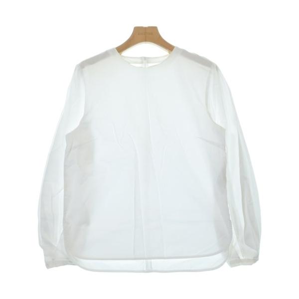 【ブランド】23区 (ニジューサンク)【タイプ】レディース【商品番号】2200620358088r20251212【コンディション】ランク：B   詳細：首まわり、袖口変色あり【カラー】白【サイズ】38(M位)【実寸(cm)】身幅:46cm...