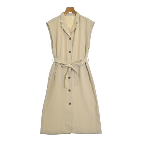 【ブランド】LOWRYS FARM (ローリーズファーム)【タイプ】レディース【商品番号】2200609698082r20251008【コンディション】ランク：B   【カラー】ベージュ系【サイズ】F【実寸(cm)】身幅:48cm,肩幅:5...