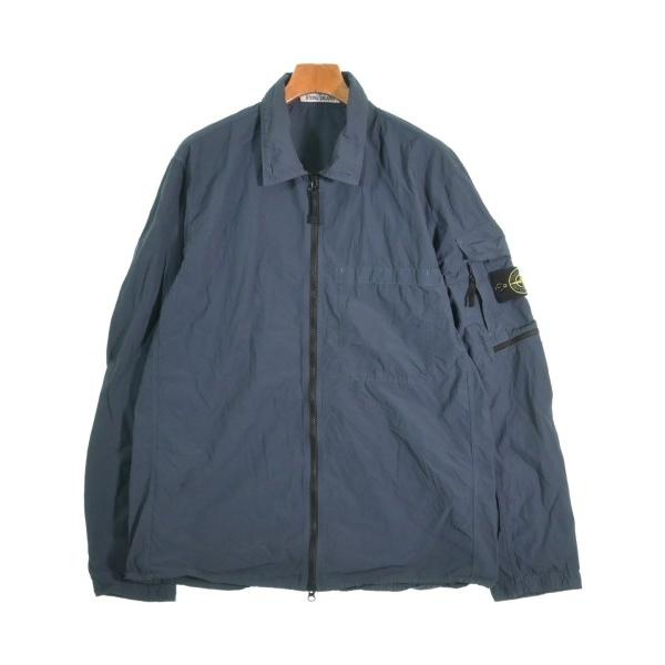 【ブランド】STONE ISLAND (ストーンアイランド)【タイプ】メンズ【商品番号】2200623507032r20251114【コンディション】ランク：B   詳細：ブランドタグ汚れあり【カラー】紺【サイズ】XL【実寸(cm)】身幅:...