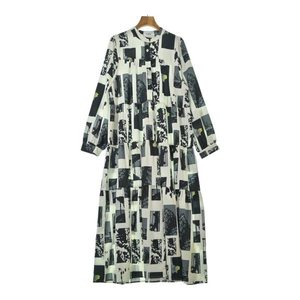 【ブランド】Dou Dou (ドゥドゥ)【タイプ】レディース【商品番号】2200646811109r20260130【コンディション】ランク：A   【カラー】白x黒xグレー等(総柄)【サイズ】F【実寸(cm)】身幅:54cm,肩幅:40c...