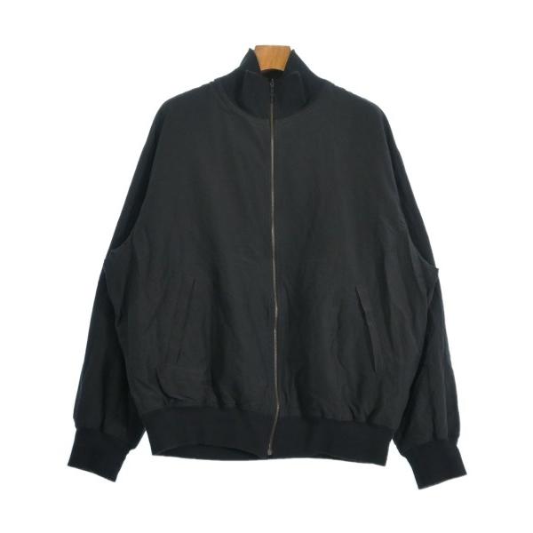 【ブランド】COMOLI (コモリ)【タイプ】メンズ【商品番号】2200653589022r20260207【コンディション】ランク：A   【カラー】黒【サイズ】3(L位)【実寸(cm)】身幅:64cm,裄丈:91cm,着丈:72cm【素...