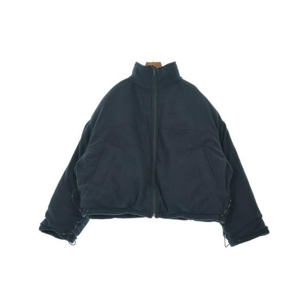 【ブランド】BALENCIAGA (バレンシアガ)【タイプ】レディース【商品番号】2200653900193r20260313【コンディション】ランク：A   【カラー】紺【サイズ】L【実寸(cm)】身幅:74cm,裄丈:94cm,着丈:6...
