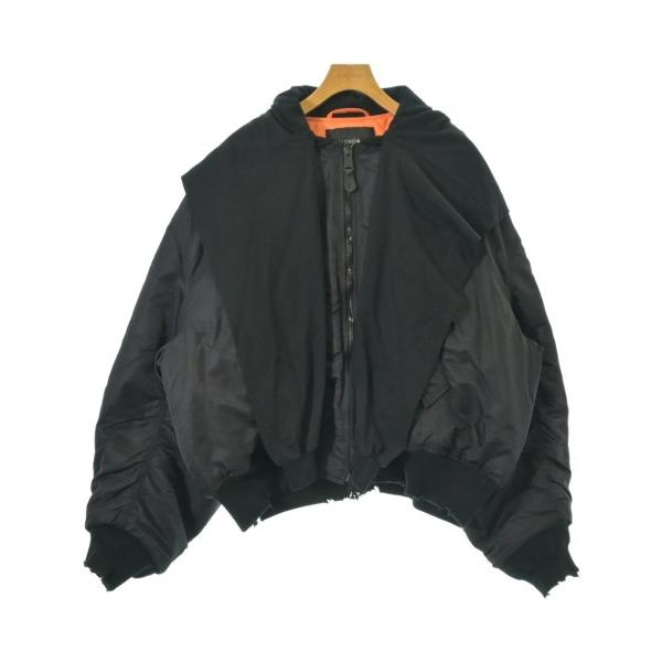 【ブランド】BALENCIAGA (バレンシアガ)【タイプ】メンズ【商品番号】2200672408014r20260408【コンディション】ランク：B   【カラー】黒【サイズ】XS【実寸(cm)】身幅:66cm,裄丈:101cm,着丈:6...