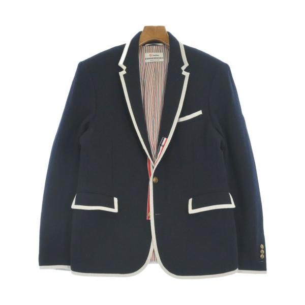 【ブランド】THOM BROWNE (トムブラウン)【タイプ】メンズ【商品番号】2200576527125r20260402【コンディション】ランク：B   【カラー】紺【サイズ】M【実寸(cm)】身幅:50cm,肩幅:47cm,袖丈:67...