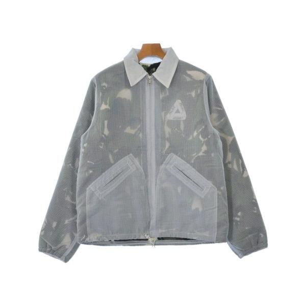【ブランド】PALACE (パレス)【タイプ】メンズ【商品番号】2200644245012r20260123【コンディション】ランク：B   【カラー】白xカーキx黒等【サイズ】M【実寸(cm)】身幅:52cm,肩幅:46cm,袖丈:68c...