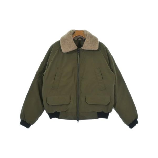 【ブランド】CANADA GOOSE (カナダグース)【タイプ】メンズ【商品番号】2200655330035r20260225【コンディション】ランク：B   詳細：袖口汚れあり【カラー】カーキ【サイズ】L【実寸(cm)】身幅:62cm,肩...