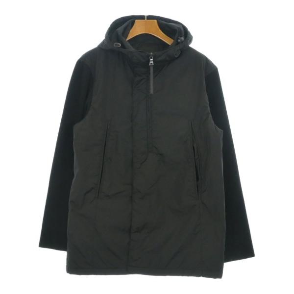 【ブランド】PRADA (プラダ)【タイプ】レディース【商品番号】2200673292025r20260506【コンディション】ランク：C   詳細：ポケット部分マグネット破損【カラー】黒【サイズ】M【実寸(cm)】身幅:47cm,肩幅:4...