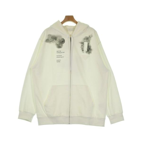 【ブランド】PRADA (プラダ)【タイプ】メンズ【商品番号】2200671167134r20260404【コンディション】ランク：A   【カラー】白【サイズ】L【実寸(cm)】身幅:64cm,肩幅:59.5cm,袖丈:67.5cm,着丈...