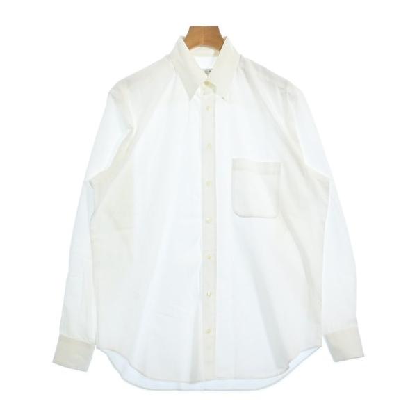 【ブランド】Bagutta (バグッタ)【タイプ】メンズ【商品番号】2200670043101r20260404【コンディション】ランク：B   詳細：両袖ボタン破損あり &amp;lt;br&amp;gt;品質表示なし【カラー】白【サイズ...