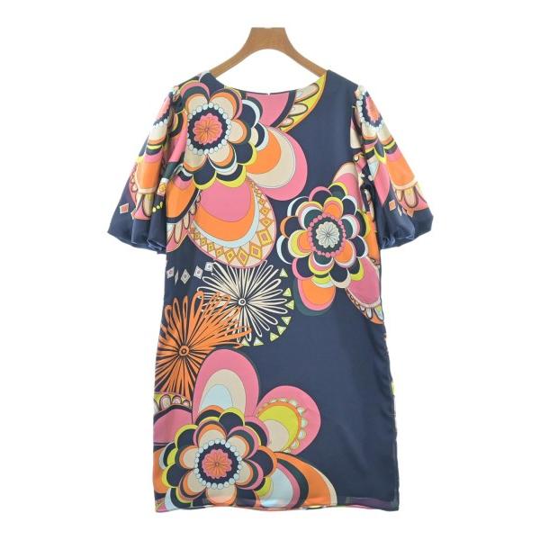 【ブランド】TRINA TURK (トリーナターク)【タイプ】レディース【商品番号】2200657667092r20260220【コンディション】ランク：A   【カラー】紺xピンクxオレンジ等(総柄)【サイズ】2(M位)【実寸(cm)】身...