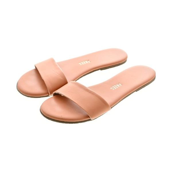 【タイプ】レディース【商品番号】2200480545024r20241104【コンディション】ランク：B   【カラー】オレンジ系【サイズ】UK6(24.5cm位)【実寸(cm)】ヒール:1cm,ソール裏(全長):24cm,ソール裏(幅):...