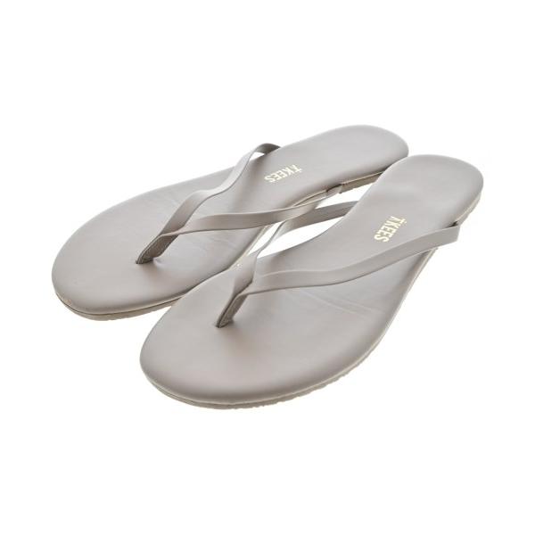 【ブランド】TKEES (ティキーズ)【タイプ】レディース【商品番号】2200636023222r20260130【コンディション】ランク：B   【カラー】ベージュ【サイズ】UK7(24cm位)【実寸(cm)】ヒール:1cm,ソール裏(全...