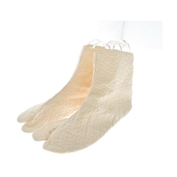 【ブランド】quitan (キタン)【タイプ】レディース【商品番号】2200631232179r20251207【コンディション】ランク：新品同様   【カラー】アイボリー【サイズ】0【実寸(cm)】足裏:23.5cm,高さ:13.5cm【...