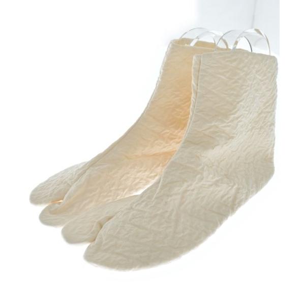 【ブランド】quitan (キタン)【タイプ】レディース【商品番号】2200631232186r20251207【コンディション】ランク：新品同様   【カラー】アイボリー【サイズ】0【実寸(cm)】足裏:23.5cm,高さ:13.5cm【...
