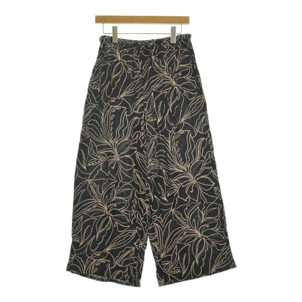 【ブランド】BILA77 (ヴィーラセブンティセブン)【タイプ】レディース【商品番号】2200638460056r20260114【コンディション】ランク：A   【カラー】黒xベージュ(総柄)【サイズ】S【実寸(cm)】ウエスト:74cm...