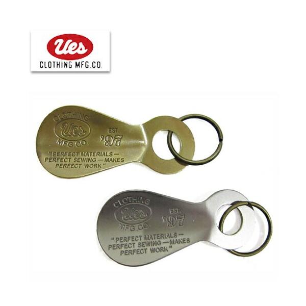 このSH靴ベラ型の仕上げが変更しました。表面の仕上げにクリアー塗装でフィニッシュしておりましたが、クリアーを施さず、よりマットな仕上がりになり、より早い経年変化をお楽しみいただけます。真鍮を使ってあるので、輝きが味わい深い色です。UESの素...