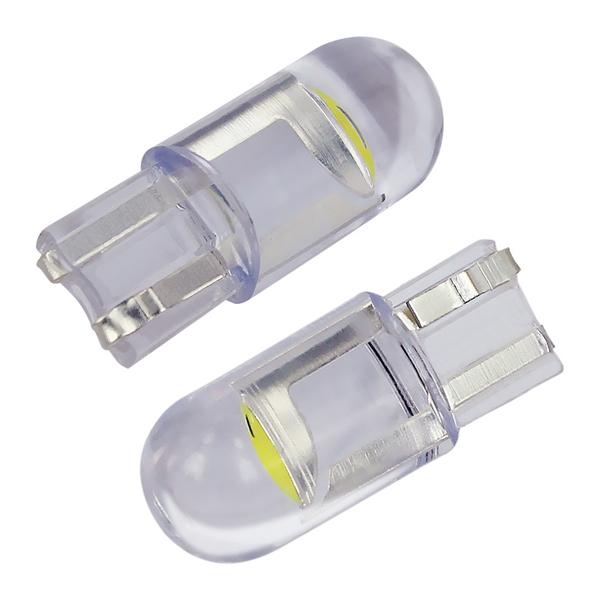 24V対応の大型LEDを搭載したT10規格LEDバルブです。ドアテシランプ/ナンバー灯/スピードメーターランプ/ポジション球/ルームランプ等、T10タイプのソケット口がついている場所であれば様々な場所に取付可能です。【商品仕様】・電圧：DC...