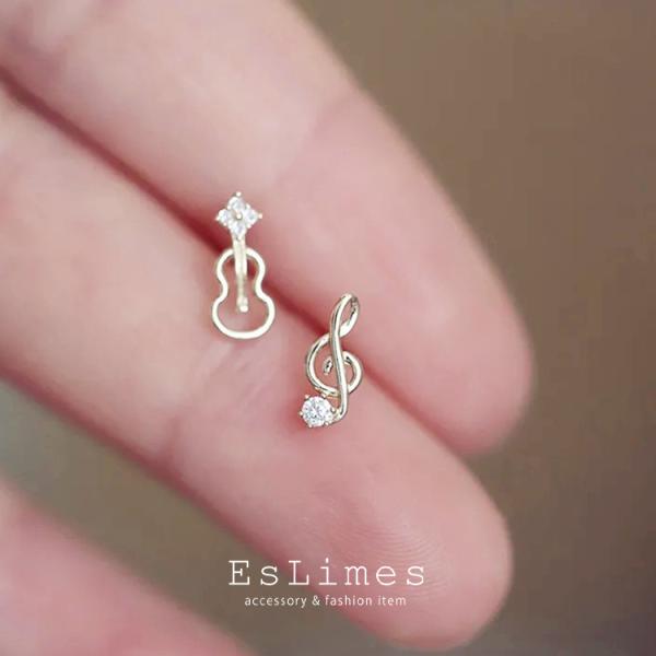 【商品説明】・素材：銅 18kコーティング・色：ゴールド※低アレルギー素材を使用しております。◆商品関連ワード◆音符ピアス ト音記号 こぶり 可愛い カジュアルピアス おしゃれ シルバー ゴールド ゴールド 10代20代30代40代50代 ...